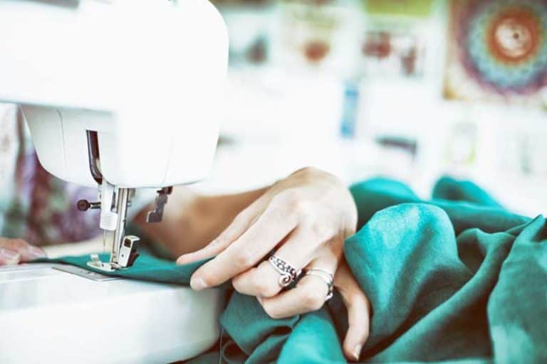 21 Sewing Machine Accessories: (Must-Have + Nice-To-Have ...